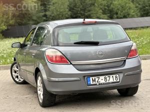 Grey Opel Astra 2004 in Jelgava, with an engine capacity of 1.70 L and mileage of 0 thousand km for 1450 €, photo 8 on AUTOMOTO.COM.LV