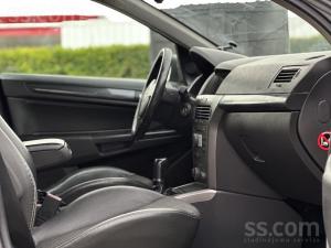 Grey Opel Astra 2004 in Jelgava, with an engine capacity of 1.70 L and mileage of 0 thousand km for 1450 €, photo 10 on AUTOMOTO.COM.LV