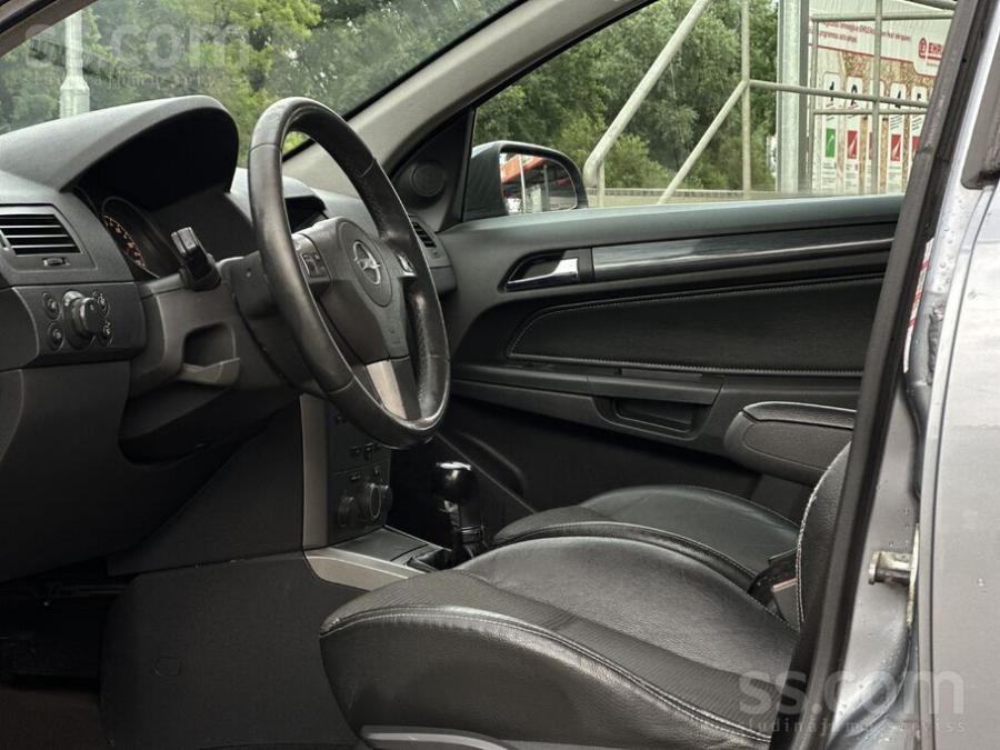 Grey Opel Astra 2004 in Jelgava, with an engine capacity of 1.70 L and mileage of 0 thousand km for 1450 €, photo 13 on AUTOMOTO.COM.LV