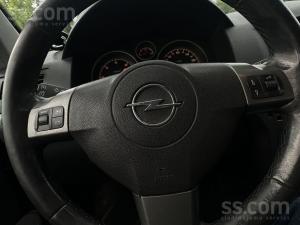 Grey Opel Astra 2004 in Jelgava, with an engine capacity of 1.70 L and mileage of 0 thousand km for 1450 €, photo 18 on AUTOMOTO.COM.LV