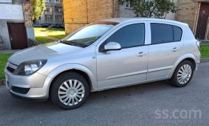 Grey Opel Astra 2004 in Jekabpils, with an engine capacity of 1.60 L and mileage of 158 thousand km for 1000 €, photo 5 on AUTOMOTO.COM.LV