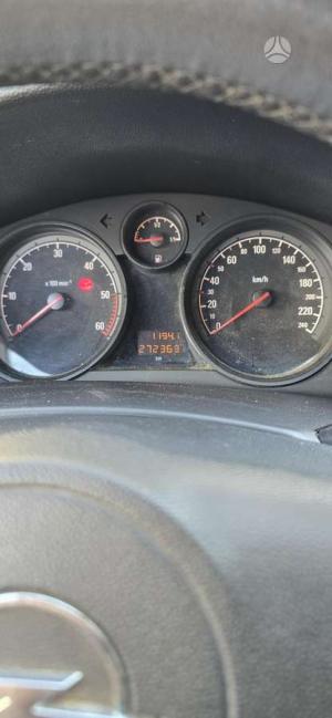 Grey Opel Astra 2004 in Klaipeda, with an engine capacity of 1.69 L and mileage of 272 thousand km for 750 €, photo 9 on AUTOMOTO.COM.LV