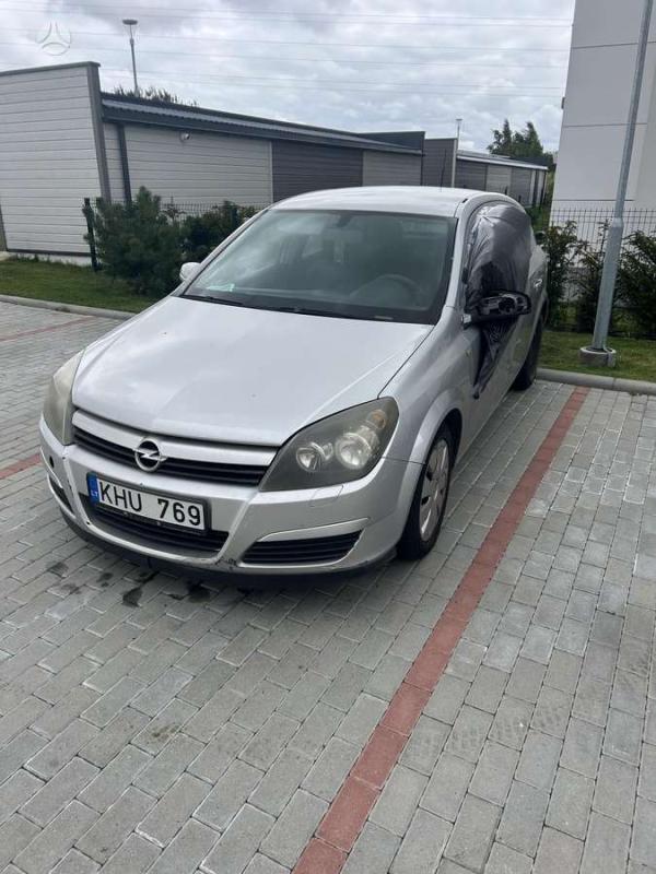 Pelēks Opel Astra 2004 Klaipėda, ar dzinēja tilpumu 1.69 L un nobraukumu 250 tūkst. km par 900 €, foto 6 vietnē AUTOMOTO.COM.LV