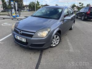 Pelēks Opel Astra 2004 Jelgava, ar dzinēja tilpumu 1.70 L un nobraukumu 256 tūkst. km par 1490 €, foto 3 vietnē AUTOMOTO.COM.LV