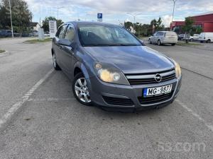 Pelēks Opel Astra 2004 Jelgava, ar dzinēja tilpumu 1.70 L un nobraukumu 256 tūkst. km par 1490 €, foto 5 vietnē AUTOMOTO.COM.LV