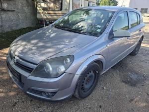 Pelēks Opel Astra 2004 Utena, ar dzinēja tilpumu 1.69 L un nobraukumu 240 tūkst. km par 1250 €, foto  vietnē AUTOMOTO.COM.LV
