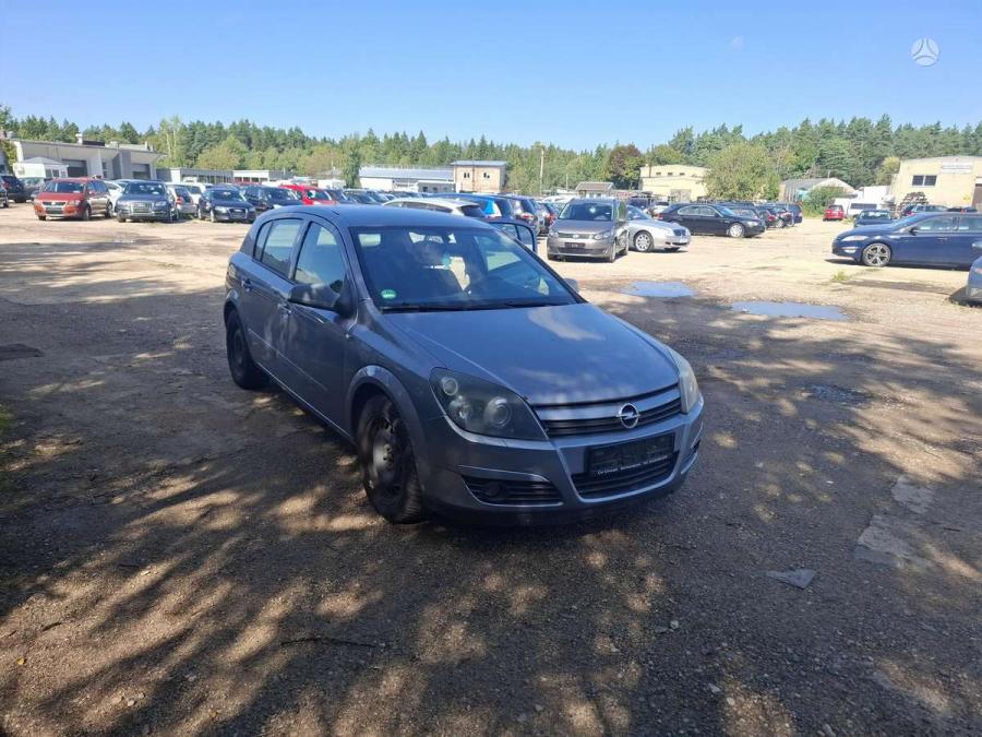 Pelēks Opel Astra 2004 Utena, ar dzinēja tilpumu 1.69 L un nobraukumu 240 tūkst. km par 1250 €, foto 16 vietnē AUTOMOTO.COM.LV