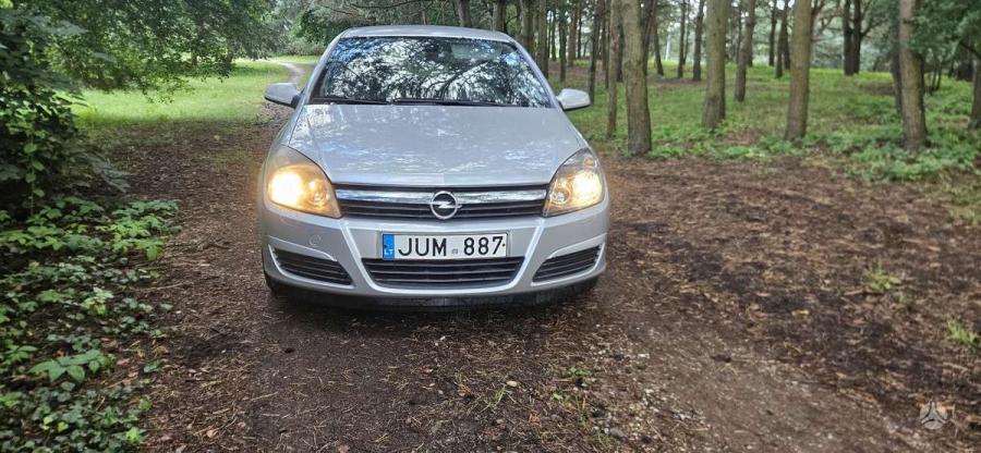 Pelēks Opel Astra 2004 Kauņa, ar dzinēja tilpumu 1.69 L un nobraukumu 306 tūkst. km par 850 €, foto 1 vietnē AUTOMOTO.COM.LV