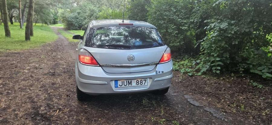 Pelēks Opel Astra 2004 Kauņa, ar dzinēja tilpumu 1.69 L un nobraukumu 306 tūkst. km par 850 €, foto 6 vietnē AUTOMOTO.COM.LV