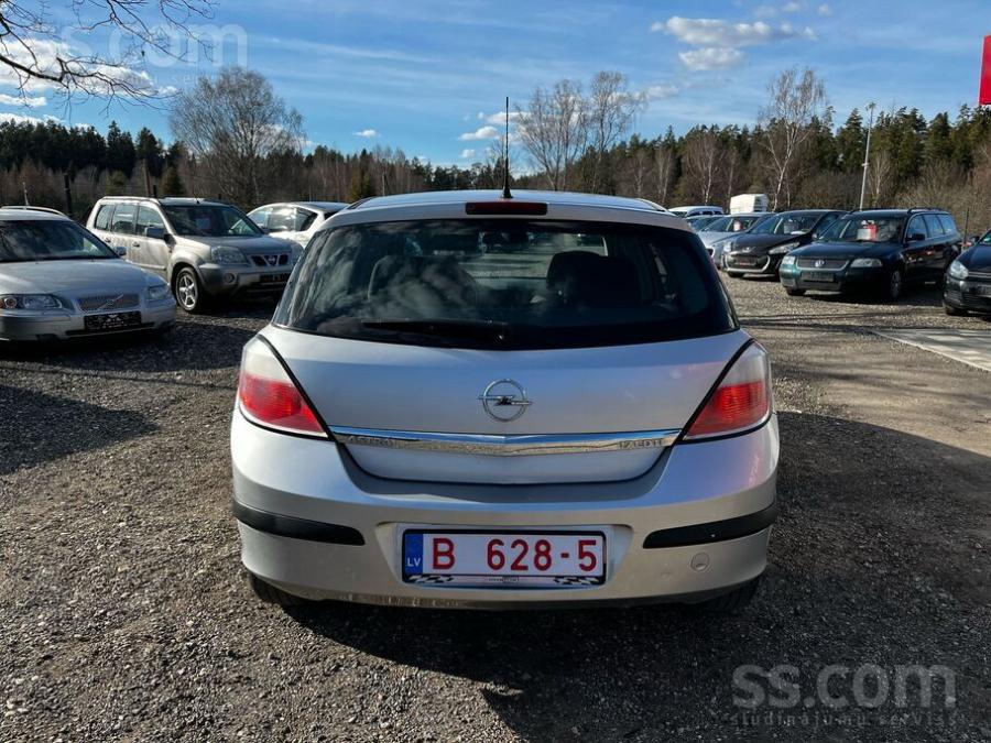 Pelēks Opel Astra 2005 Valmiera, ar dzinēja tilpumu 1.70 L un nobraukumu 0 tūkst. km par 4490 €, foto 4 vietnē AUTOMOTO.COM.LV
