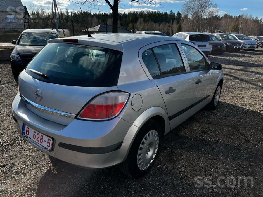 Pelēks Opel Astra 2005 Valmiera, ar dzinēja tilpumu 1.70 L un nobraukumu 0 tūkst. km par 4490 €, foto 6 vietnē AUTOMOTO.COM.LV