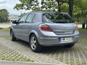 Pelēks Opel Astra 2005 Ventspils, ar dzinēja tilpumu 1.80 L un nobraukumu 197 tūkst. km par 1700 €, foto 5 vietnē AUTOMOTO.COM.LV