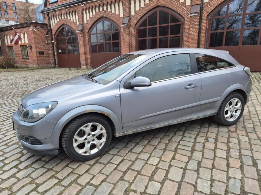 Pelēks Opel Astra 2005 Rīga, ar dzinēja tilpumu 1.60 L un nobraukumu 254 tūkst. km par 800 €, foto 2 vietnē AUTOMOTO.COM.LV