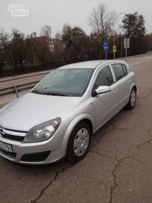 Pelēks Opel Astra 2005 Marijampole, ar dzinēja tilpumu 1.90 L un nobraukumu 134 tūkst. km par 1450 €, foto 2 vietnē AUTOMOTO.COM.LV