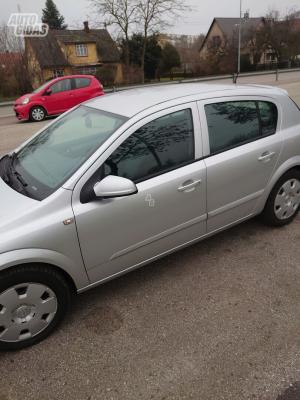 Pelēks Opel Astra 2005 Marijampole, ar dzinēja tilpumu 1.90 L un nobraukumu 134 tūkst. km par 1450 €, foto 8 vietnē AUTOMOTO.COM.LV