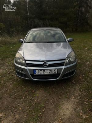 Grey Opel Astra 2005 in Vilnius, with an engine capacity of 1.70 L and mileage of 323 thousand km for 850 €, photo  on AUTOMOTO.COM.LV