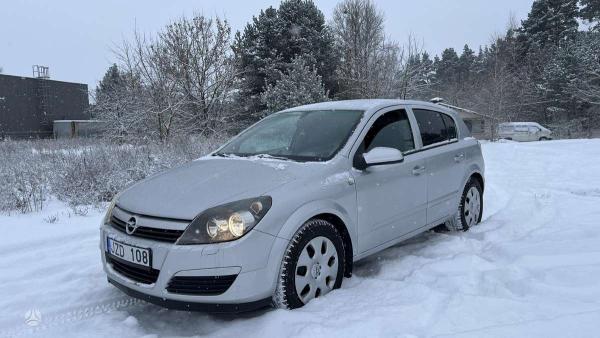 Pelēks Opel Astra 2005 Kauņa, ar dzinēja tilpumu 1.80 L un nobraukumu 248 tūkst. km par 2650 €, foto 1 vietnē AUTOMOTO.COM.LV
