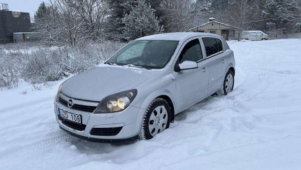 Pelēks Opel Astra 2005 Kauņa, ar dzinēja tilpumu 1.80 L un nobraukumu 248 tūkst. km par 2650 €, foto 2 vietnē AUTOMOTO.COM.LV