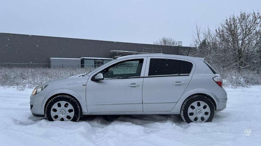 Pelēks Opel Astra 2005 Kauņa, ar dzinēja tilpumu 1.80 L un nobraukumu 248 tūkst. km par 2650 €, foto 3 vietnē AUTOMOTO.COM.LV