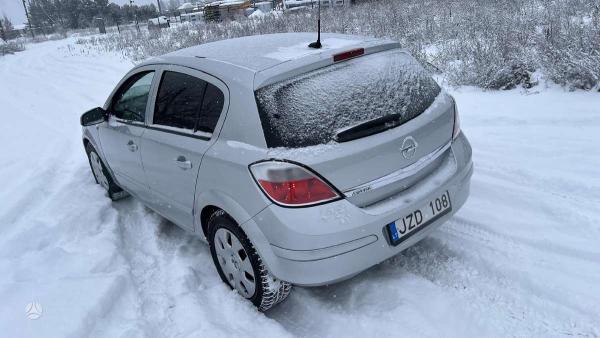 Pelēks Opel Astra 2005 Kauņa, ar dzinēja tilpumu 1.80 L un nobraukumu 248 tūkst. km par 2650 €, foto 4 vietnē AUTOMOTO.COM.LV