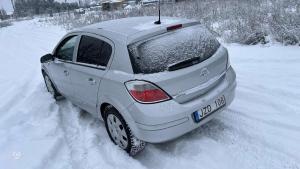 Pelēks Opel Astra 2005 Kauņa, ar dzinēja tilpumu 1.80 L un nobraukumu 248 tūkst. km par 2650 €, foto 4 vietnē AUTOMOTO.COM.LV