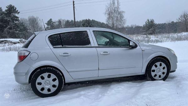 Pelēks Opel Astra 2005 Kauņa, ar dzinēja tilpumu 1.80 L un nobraukumu 248 tūkst. km par 2650 €, foto 7 vietnē AUTOMOTO.COM.LV