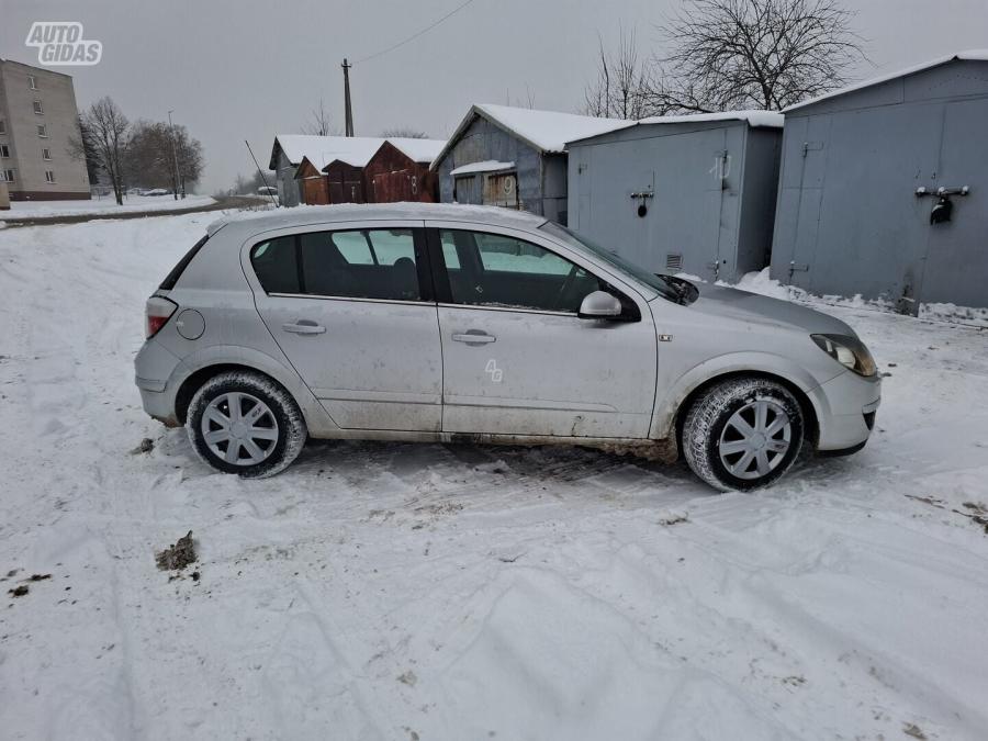 Pelēks Opel Astra 2005 Ukmergė, ar dzinēja tilpumu 1.20 L un nobraukumu 286 tūkst. km par 1199 €, foto 5 vietnē AUTOMOTO.COM.LV