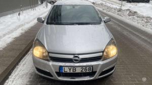 Grey Opel Astra 2005 in Vilnius, with an engine capacity of 1.60 L and mileage of 230 thousand km for 1550 €, photo 6 on AUTOMOTO.COM.LV