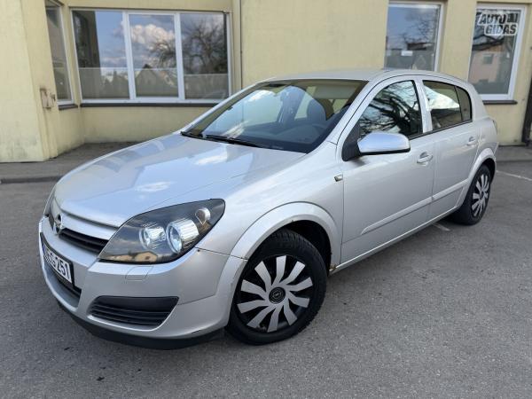 Pelēks Opel Astra 2005 Kauņa, ar dzinēja tilpumu 1.70 L un nobraukumu 256 tūkst. km par 990 €, foto 2 vietnē AUTOMOTO.COM.LV