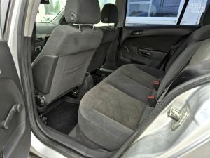 Grey Opel Astra 2005 in Kaunas, with an engine capacity of 1.80 L and mileage of 285 thousand km for 2000 €, photo 11 on AUTOMOTO.COM.LV