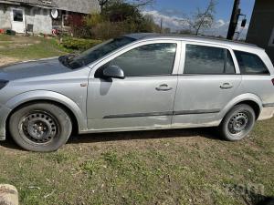 Pelēks Opel Astra 2005 Limbaži, ar dzinēja tilpumu 1.70 L un nobraukumu 310 tūkst. km par 1200 €, foto 3 vietnē AUTOMOTO.COM.LV