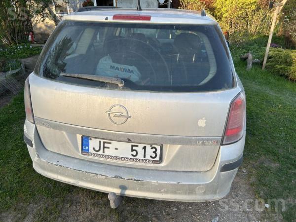Pelēks Opel Astra 2005 Limbaži, ar dzinēja tilpumu 1.70 L un nobraukumu 310 tūkst. km par 1100 €, foto 1 vietnē AUTOMOTO.COM.LV