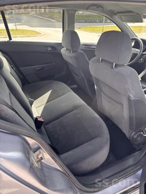 Pelēks Opel Astra 2005 Saldus, ar dzinēja tilpumu 1.70 L un nobraukumu 253 tūkst. km par 1750 €, foto 7 vietnē AUTOMOTO.COM.LV