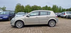Pelēks Opel Astra 2005 Valmiera, ar dzinēja tilpumu 1.70 L un nobraukumu 320 tūkst. km par 770 €, foto 6 vietnē AUTOMOTO.COM.LV