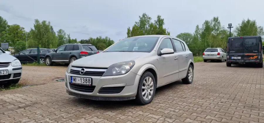 Pelēks Opel Astra 2005 Valmiera, ar dzinēja tilpumu 1.70 L un nobraukumu 320 tūkst. km par 770 €, foto 7 vietnē AUTOMOTO.COM.LV