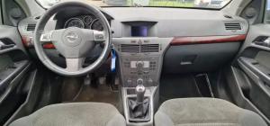 Pelēks Opel Astra 2005 Valmiera, ar dzinēja tilpumu 1.70 L un nobraukumu 320 tūkst. km par 770 €, foto 8 vietnē AUTOMOTO.COM.LV