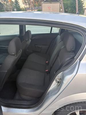 Pelēks Opel Astra 2005 Ventspils, ar dzinēja tilpumu 1.40 L un nobraukumu 120 tūkst. km par 1200 €, foto 11 vietnē AUTOMOTO.COM.LV