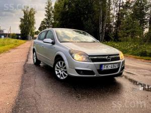 Grey Opel Astra 2005 in Riga, with an engine capacity of 1.60 L and mileage of 153 thousand km for 1950 €, photo  on AUTOMOTO.COM.LV