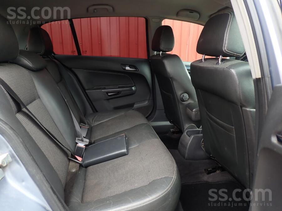 Pelēks Opel Astra 2005 Liepāja, ar dzinēja tilpumu 1.70 L un nobraukumu 287 tūkst. km par 1650 €, foto 7 vietnē AUTOMOTO.COM.LV