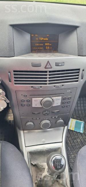 Pelēks Opel Astra 2005 Jēkabpils, ar dzinēja tilpumu 1.60 L un nobraukumu 290 tūkst. km par 1230 €, foto 7 vietnē AUTOMOTO.COM.LV
