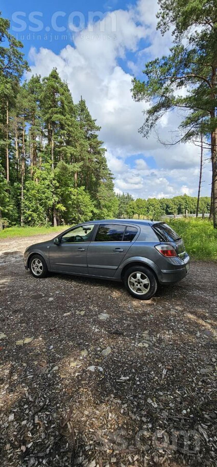 Grey Opel Astra 2005 in Kuldiga, with an engine capacity of 1.70 L and mileage of 327 thousand km for 1150 €, photo 6 on AUTOMOTO.COM.LV