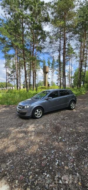 Grey Opel Astra 2005 in Kuldiga, with an engine capacity of 1.70 L and mileage of 327 thousand km for 1150 €, photo 7 on AUTOMOTO.COM.LV