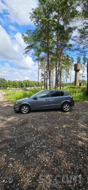 Grey Opel Astra 2005 in Kuldiga, with an engine capacity of 1.70 L and mileage of 327 thousand km for 1150 €, photo 8 on AUTOMOTO.COM.LV