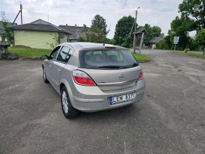 Pelēks Opel Astra 2005 Jurbarkas, ar dzinēja tilpumu 1.91 L un nobraukumu 250 tūkst. km par 1650 €, foto 4 vietnē AUTOMOTO.COM.LV