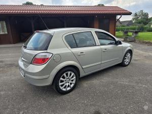 Pelēks Opel Astra 2005 Jurbarkas, ar dzinēja tilpumu 1.91 L un nobraukumu 250 tūkst. km par 1650 €, foto 5 vietnē AUTOMOTO.COM.LV
