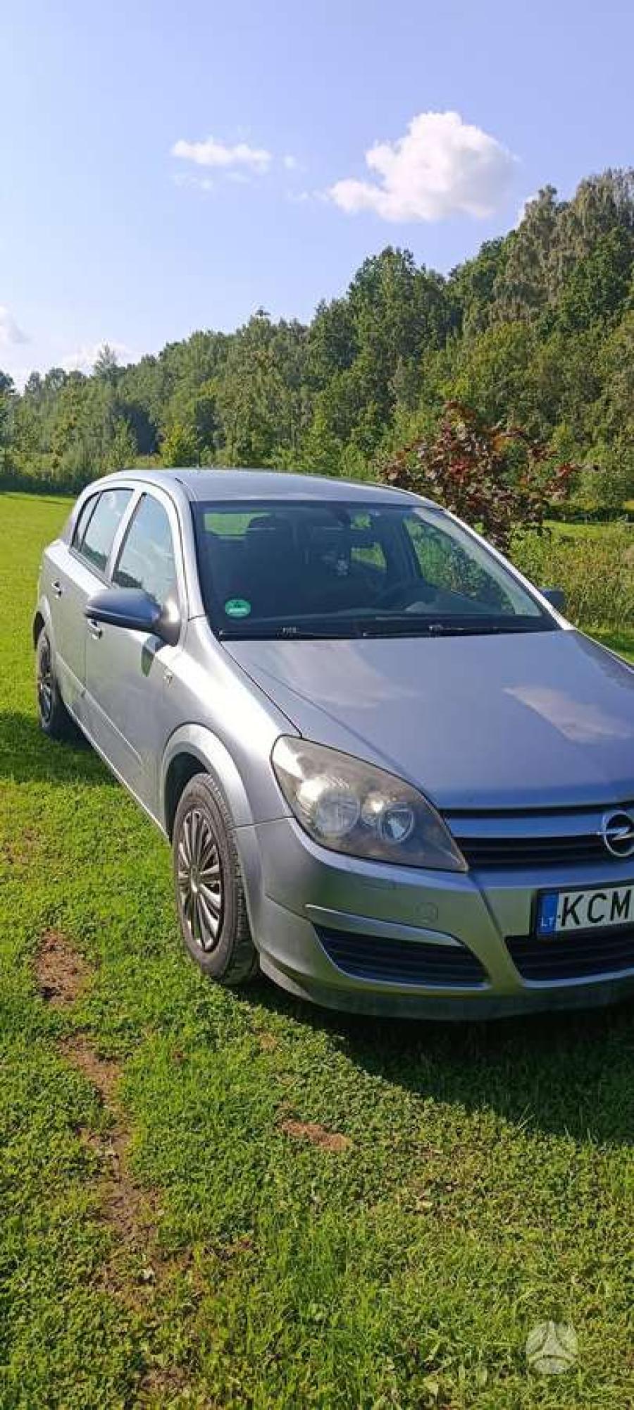 Grey Opel Astra 2005 in Kaunas, with an engine capacity of 1.60 L and mileage of 17 thousand km for 1000 €, photo 3 on AUTOMOTO.COM.LV