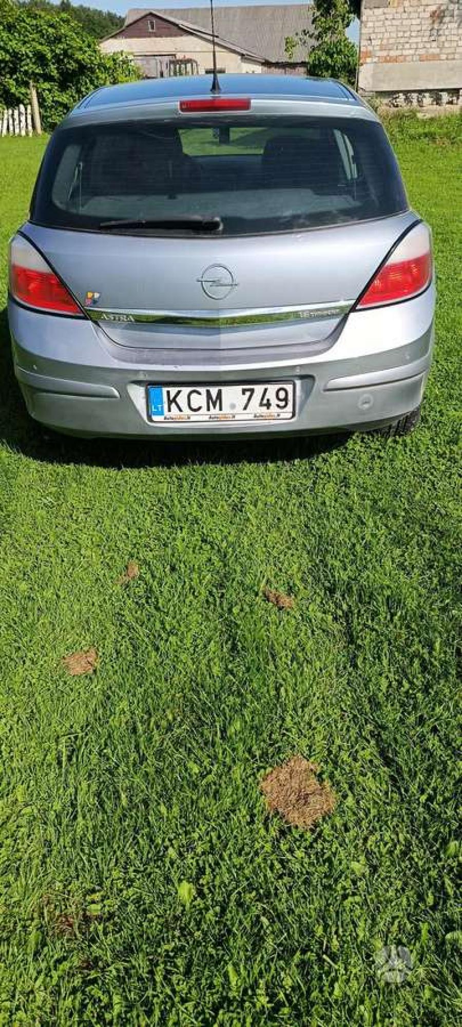 Grey Opel Astra 2005 in Kaunas, with an engine capacity of 1.60 L and mileage of 17 thousand km for 1000 €, photo 6 on AUTOMOTO.COM.LV