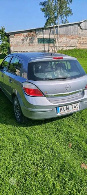 Grey Opel Astra 2005 in Kaunas, with an engine capacity of 1.60 L and mileage of 17 thousand km for 1000 €, photo 10 on AUTOMOTO.COM.LV