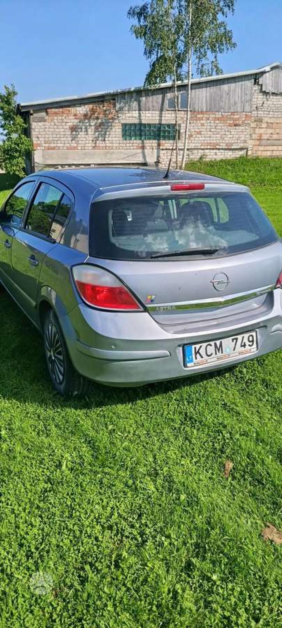Grey Opel Astra 2005 in Kaunas, with an engine capacity of 1.60 L and mileage of 17 thousand km for 1000 €, photo 10 on AUTOMOTO.COM.LV