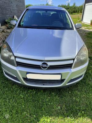 Pelēks Opel Astra 2005 Kretinga, ar dzinēja tilpumu 1.69 L un nobraukumu 309 tūkst. km par 400 €, foto  vietnē AUTOMOTO.COM.LV